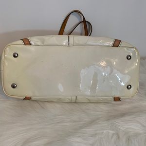 Coach | Bags | Coach Signature Ivory Kiss Lock Tote Purse | Poshmark